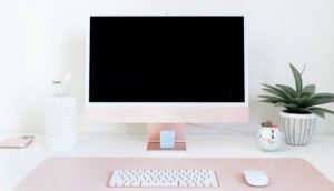 Is It Safe To Unplug A Monitor When Computer Is On?