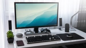 How Much Does A Computer Monitor Weigh? - 16 Examples Included!