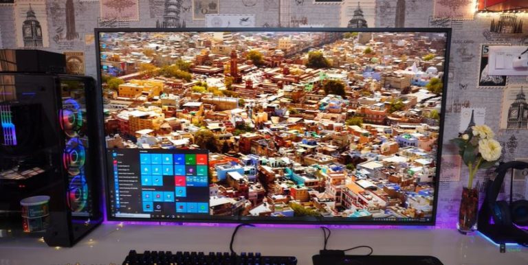 Can You Use A Roku TV As A Computer Monitor?