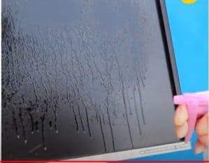 How To Clean Monitor Screen Without Streaks?